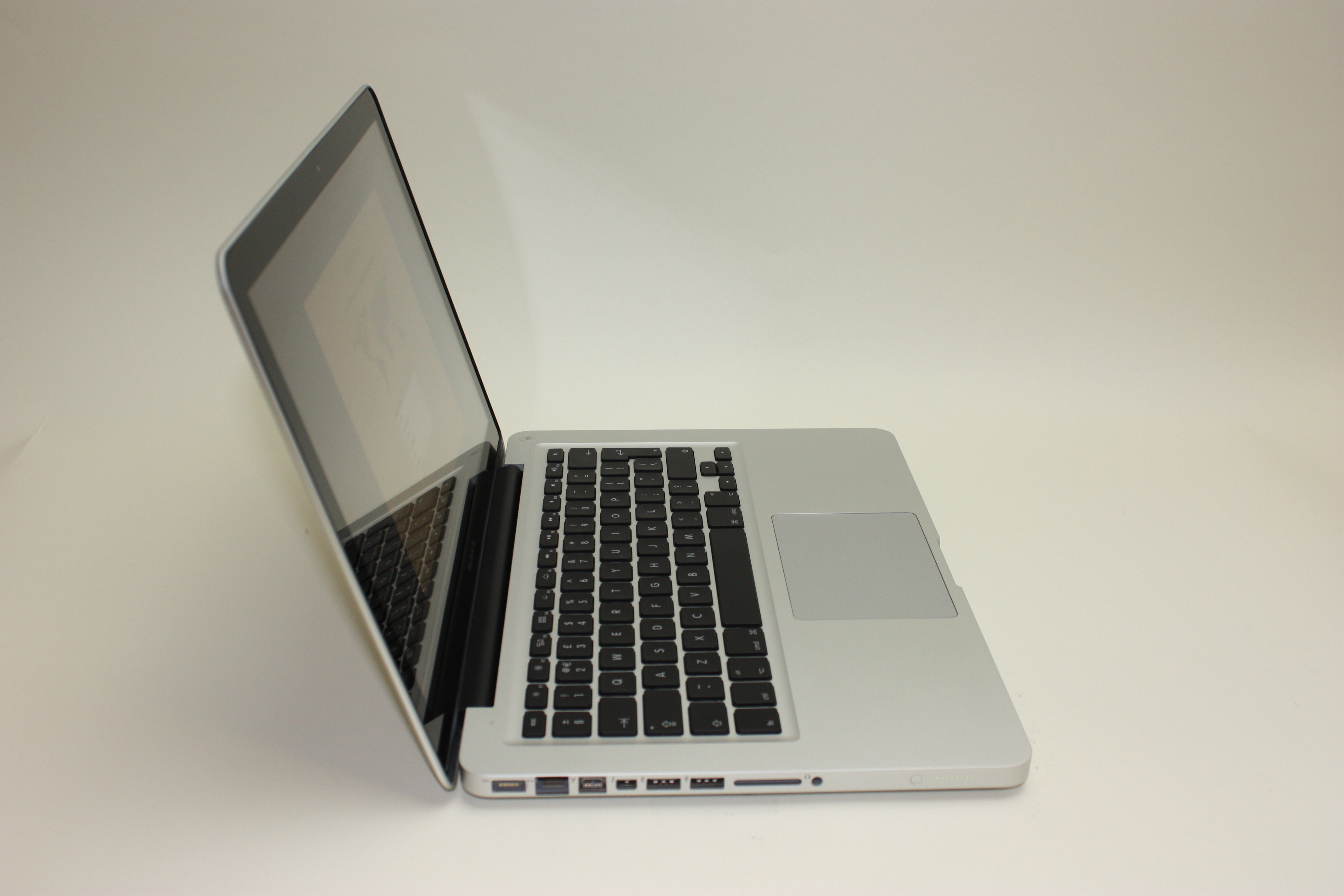Refurbished MacBook Pro 13" 2.5 GHz Core i5 (I5-3210M) / 4 GB 1600 MHz ...